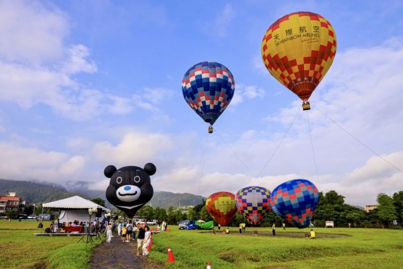 Balon Udara Bravo Bear Tampil di Yilan : Taiwan Today