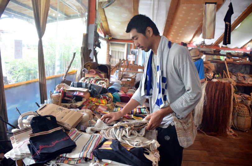 Traditional weaving - Taiwan Today