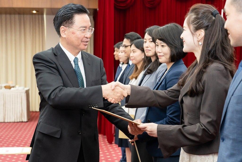 MOFA, OCAC incoming staff training program wraps up in Taipei - New ...
