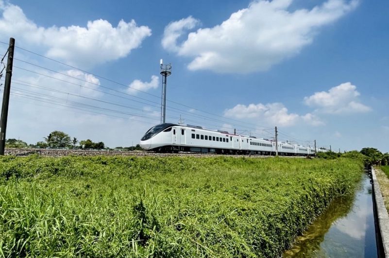 Award-winning trains rejuvenate rail travel in Taiwan - Taiwan Today