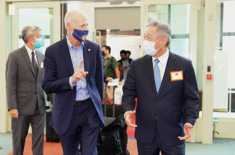 Sen. Scott, US delegation touch down in Taiwan - Taiwan Today