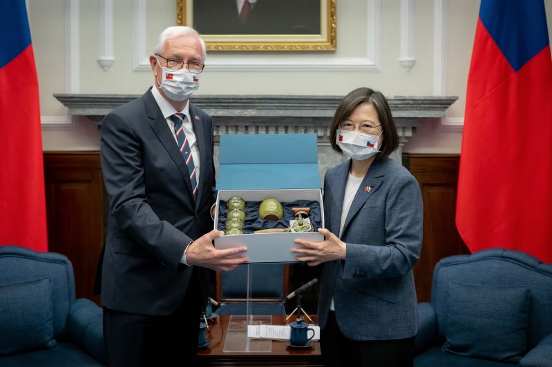 Friendly relations - Taiwan Today