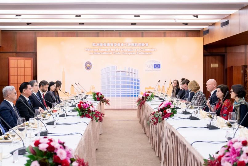 Foreign Minister Wu hosts banquet for EP trade delegation - Taiwan Today