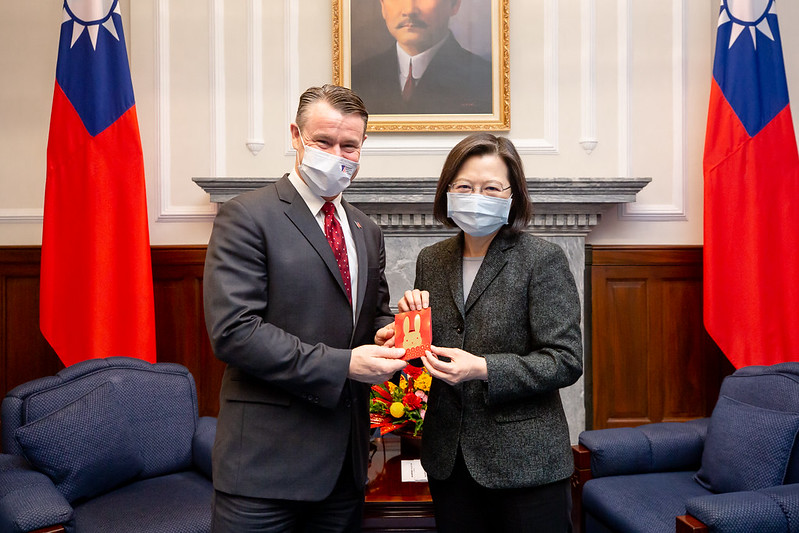 President Tsai receives US Senator Todd Young - Taiwan Today