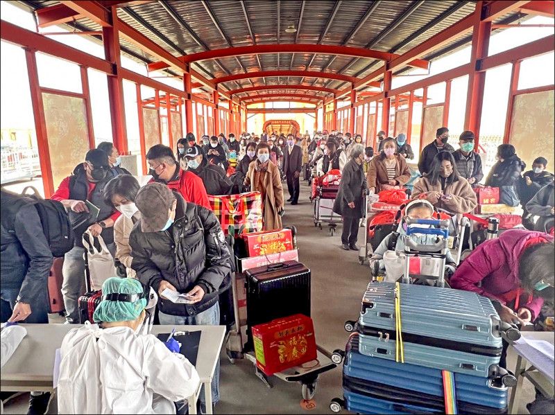 Taiwan to continue limited ferry services to China - Taiwan Today