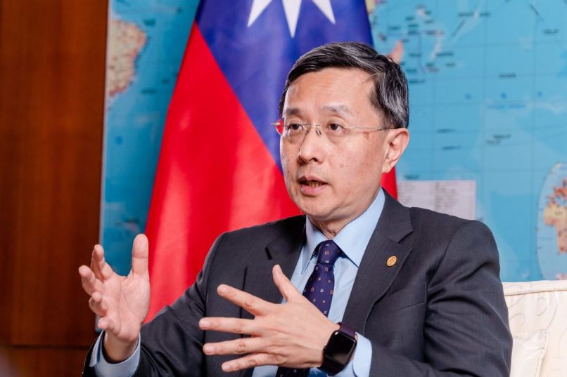 Deputy Foreign Minister Lee gives Bloomberg exclusive interview ...