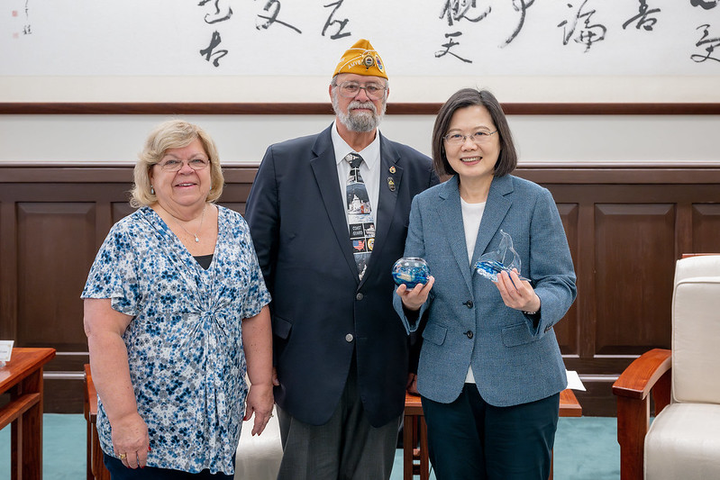 Tsai receives AMVETS National Commander McLean - Taiwan Today