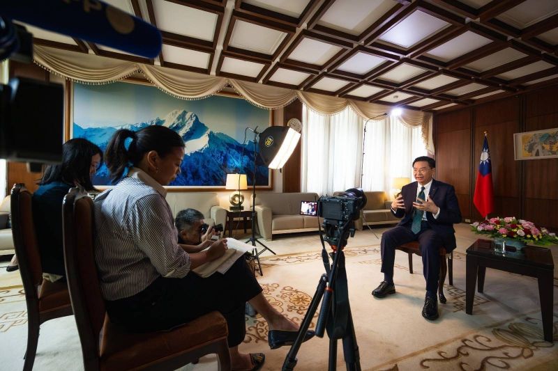 Foreign Minister Wu gives interview to AFP - Taiwan Today