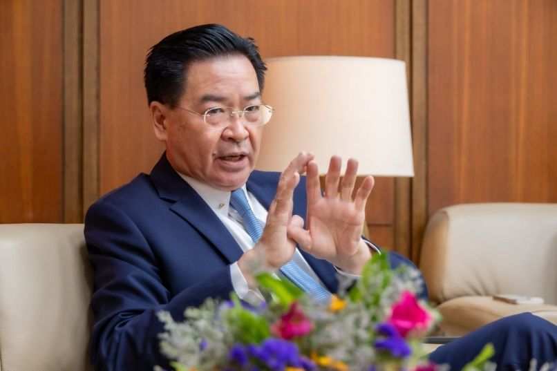 Foreign Minister Wu interviewed by U.S. journalist Lucy Hornby - Taiwan ...