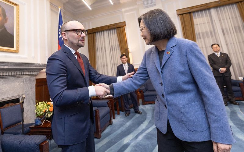 President Tsai receives Lithuanian legislative delegation - Taiwan Today
