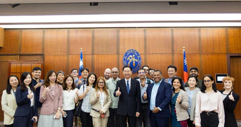 Foreign Minister Wu gives joint interview to Indo-Pacific press corps ...