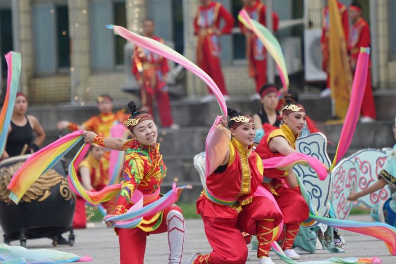 Festive preparations - Taiwan Today