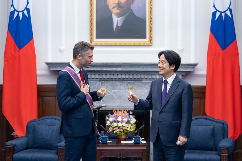President Lai presents state honor to EU Rep. Grzegorzewski - Taiwan Today