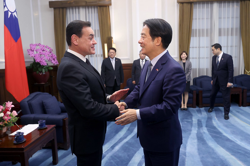 Presidente Lai Ching-te recibe delegaciones del Paraguay y Estados ...