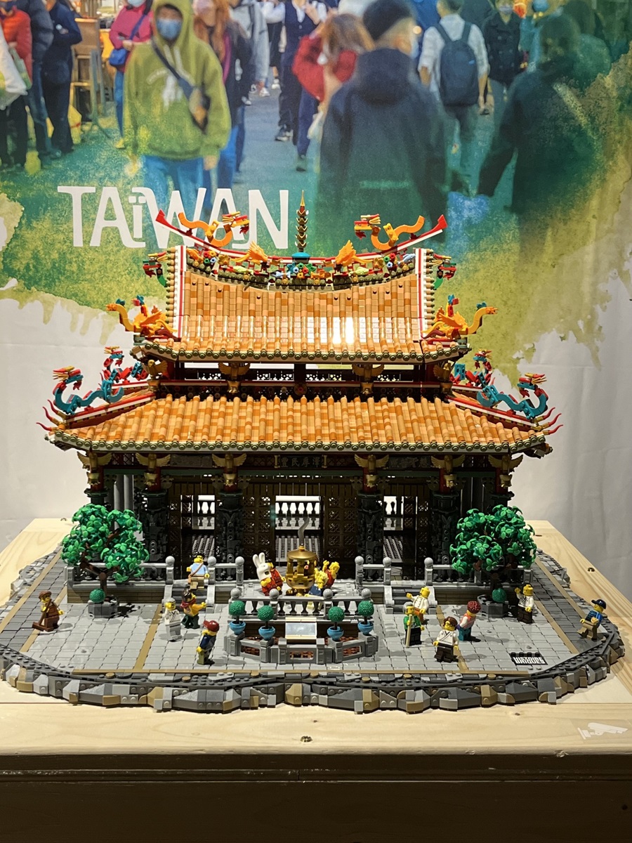 Le temple Longshan de Taipei reconstitué en briques Lego - Taiwan Info
