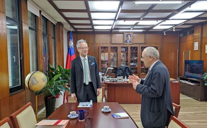 Deputy Foreign Minister Wu gives interview to Italy’s Corriere Della ...