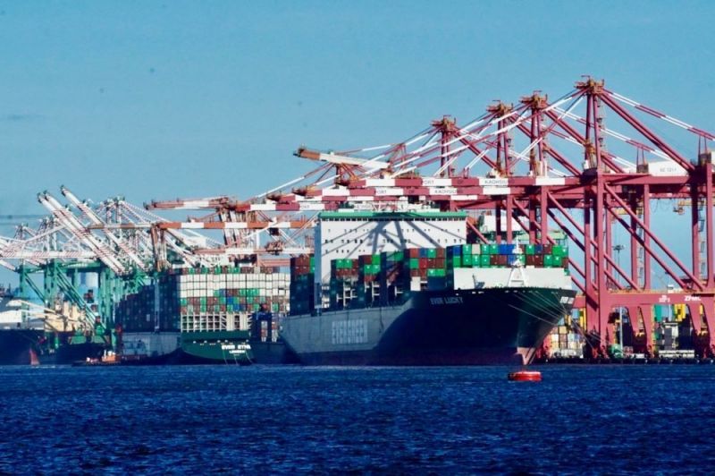 Taiwan reports 2nd highest foreign trade in 2024 - Taiwan Today