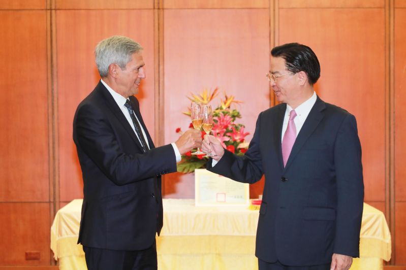 Canadian trade office head awarded MOFA’s Friendship Medal of Diplomacy ...